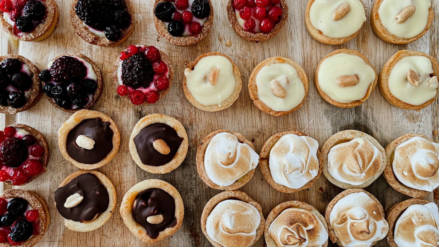 10 Mini Tart Recipes for Beginners (Sweet & Savory Ideas)