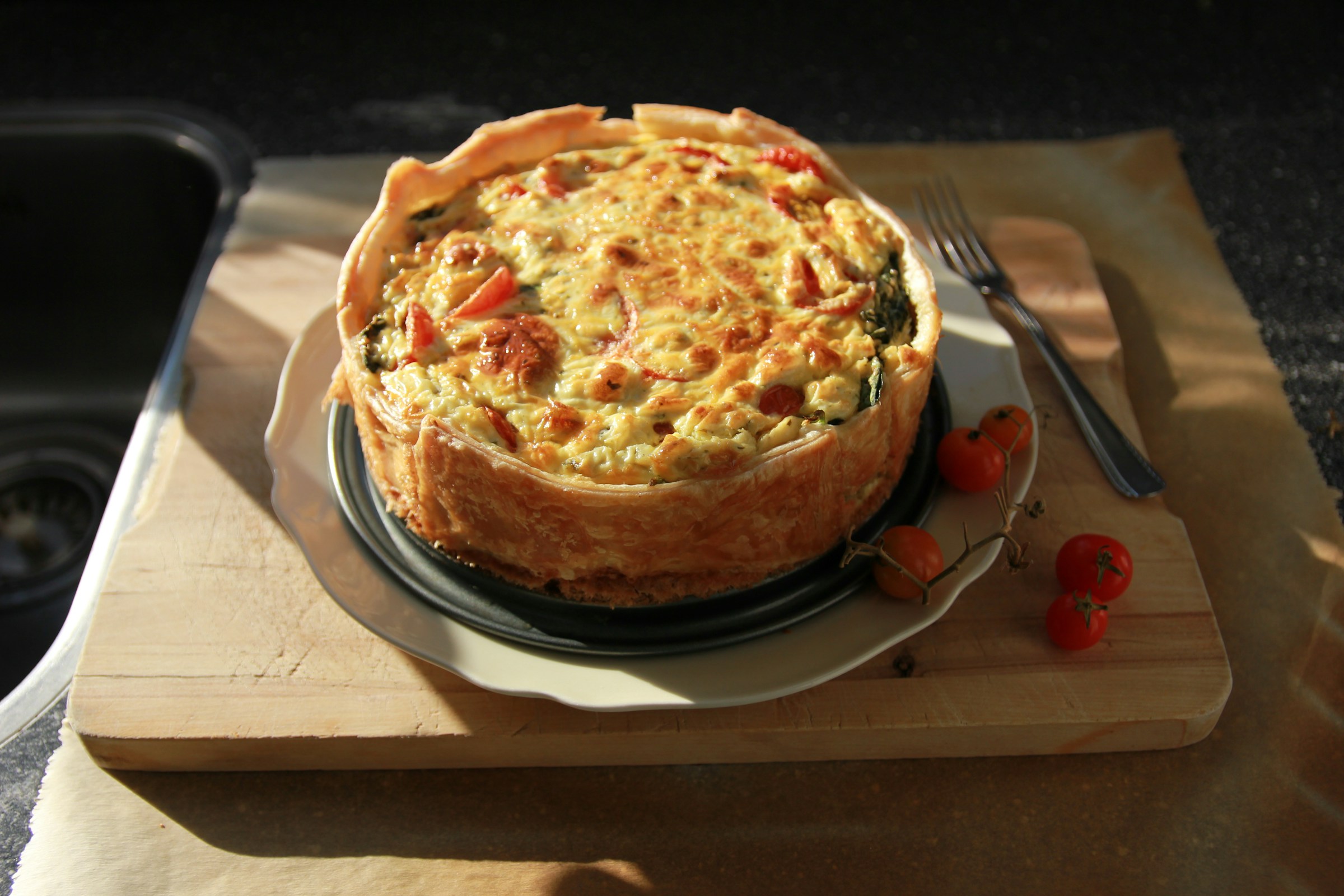 Classic Quiche Recipe: A Rich, Creamy, and Flaky Brunch Favorite